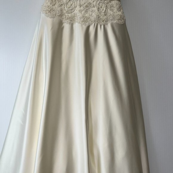 Robin Jillian Bridal | Dresses | Robin Jillian Dress Women 8 Bridal ...